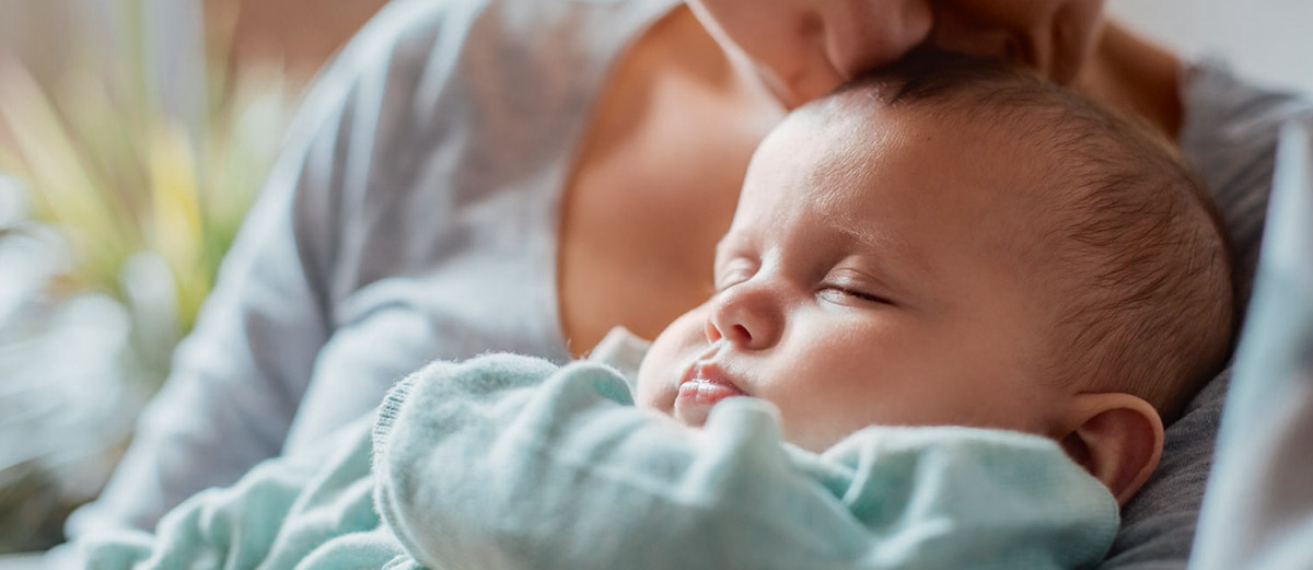 How to Split and Store Ready to Use Formula | Similac®